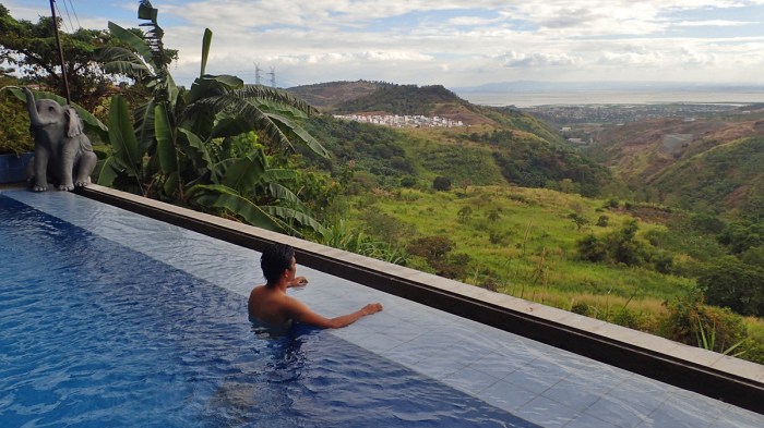 infinity pool Antipolo | Traveling Light